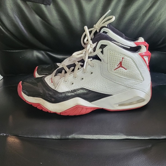 Jordan | Shoes | Nike Air Jordan Bloyal Mens Sz 85 Basketball Shoes Aka ...
